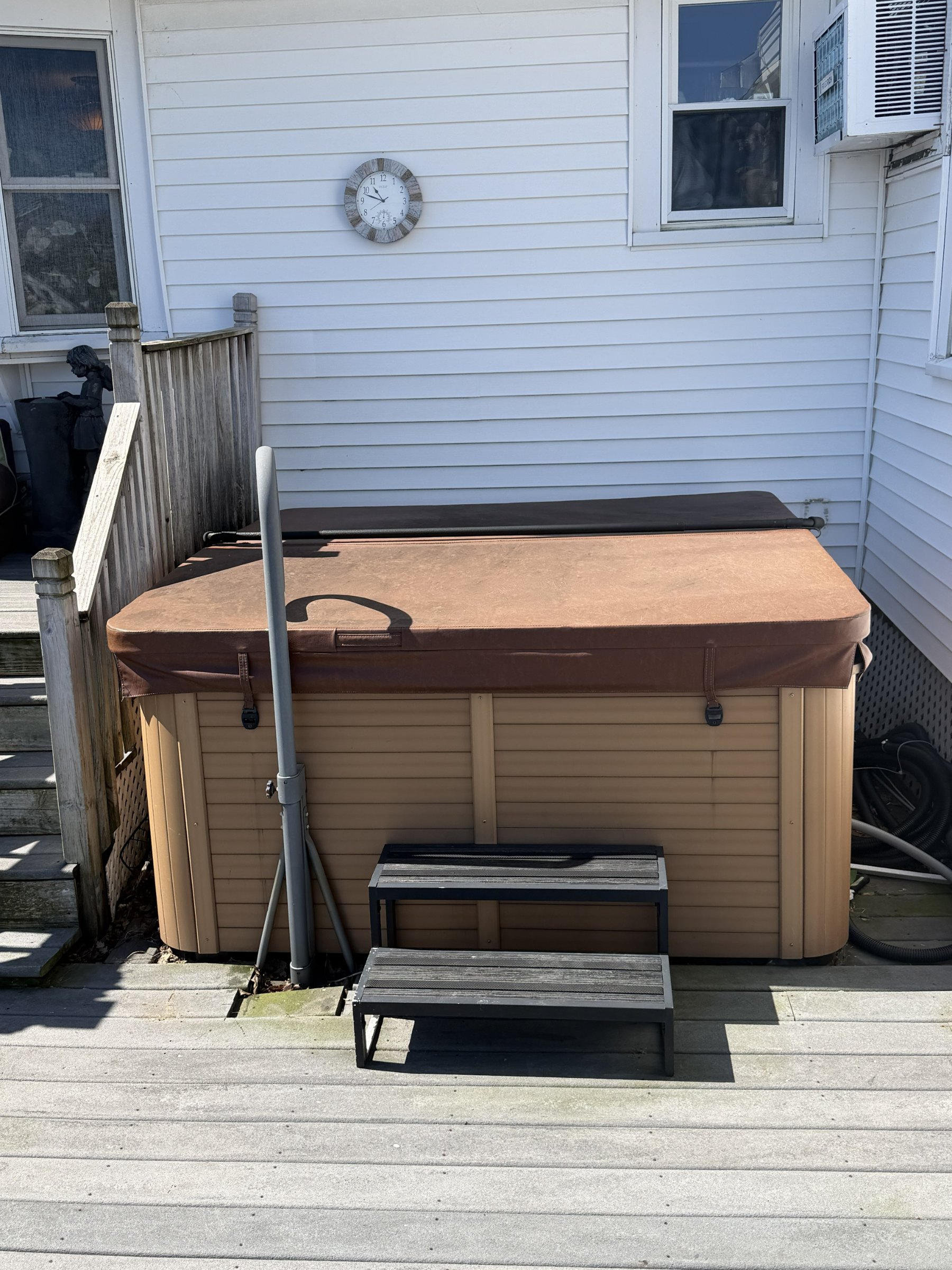 2021 ThermoSpas Concord Hot Tub – Like New, 51 Jets, 4-Person – Hull ...